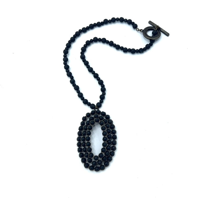 Beaded Open Oval Necklace – Rebel Designs